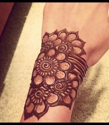 25 Indian Mehndi Designs that are Pure Inspiration | LivingHours