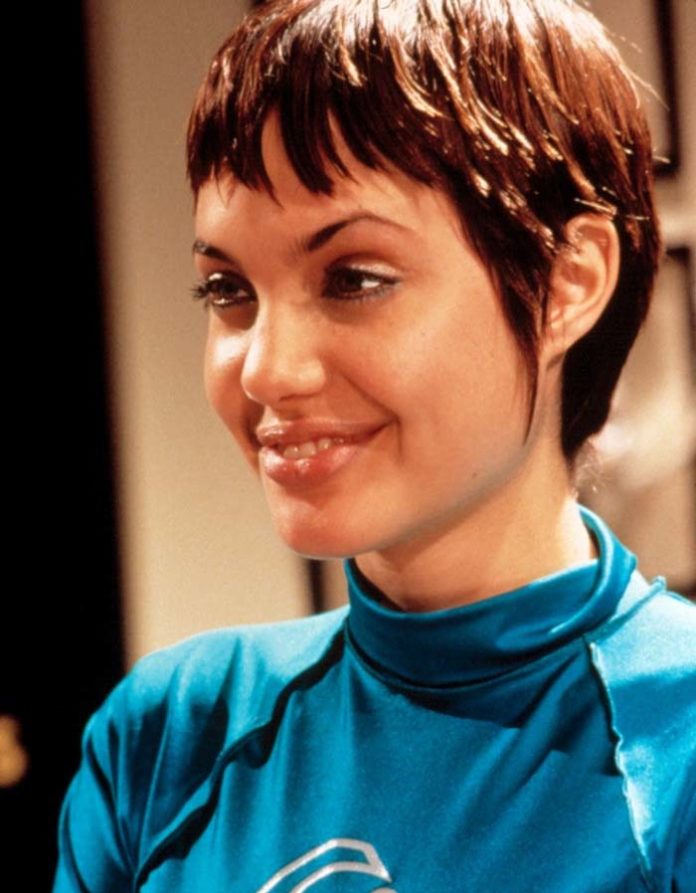 Amazing Angelina Jolie hairstyles You Haven't Seen | Livinghours