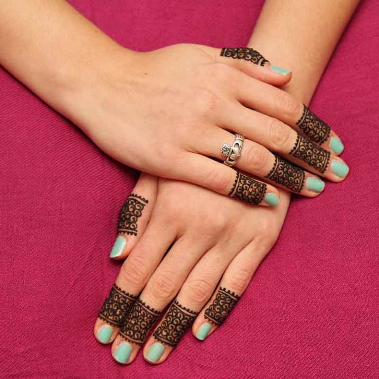 Top 15 Mehndi Designs for Fingers | LivingHours