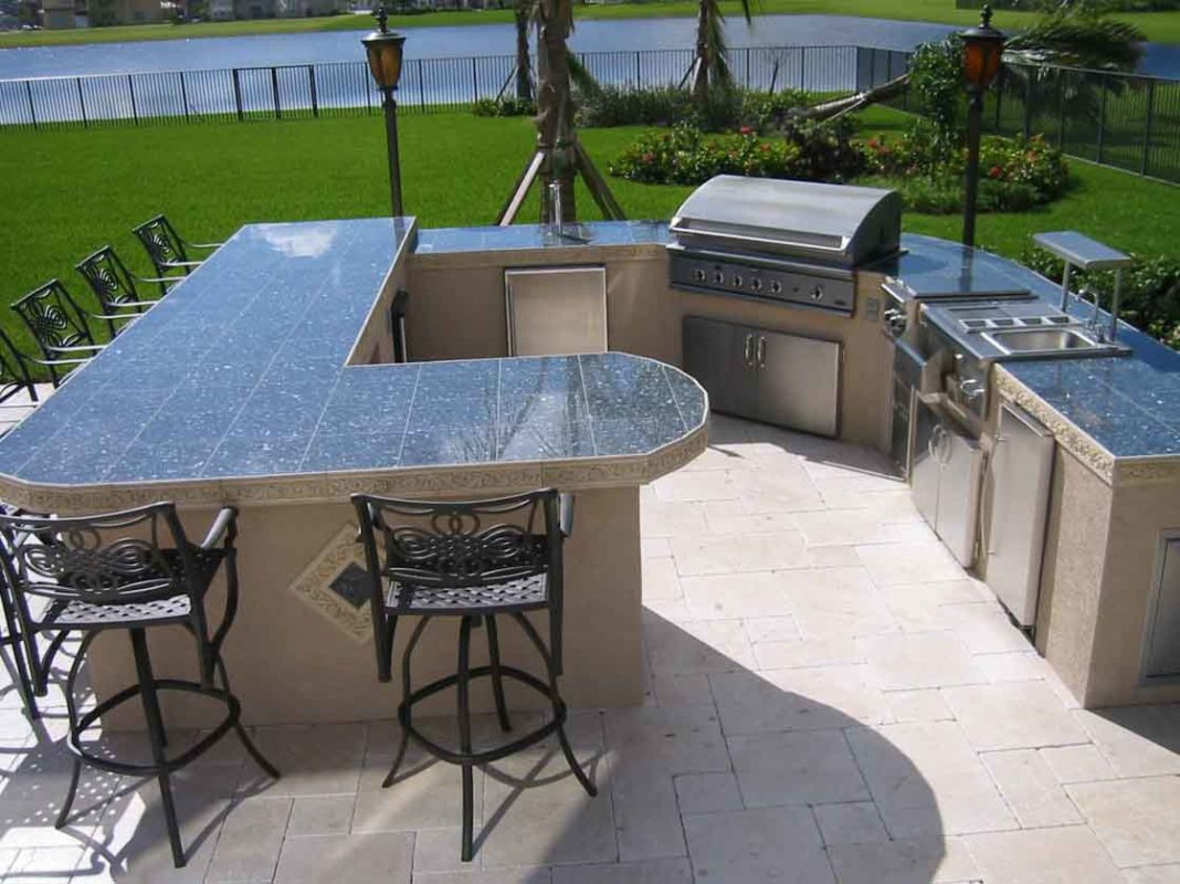 Beautiful Outdoor Kitchen Ideas Which Are Pure Inspiration | LivingHours