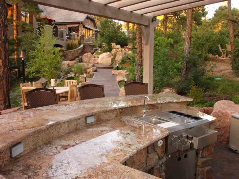 Beautiful Outdoor Kitchen Ideas Which Are Pure Inspiration | LivingHours