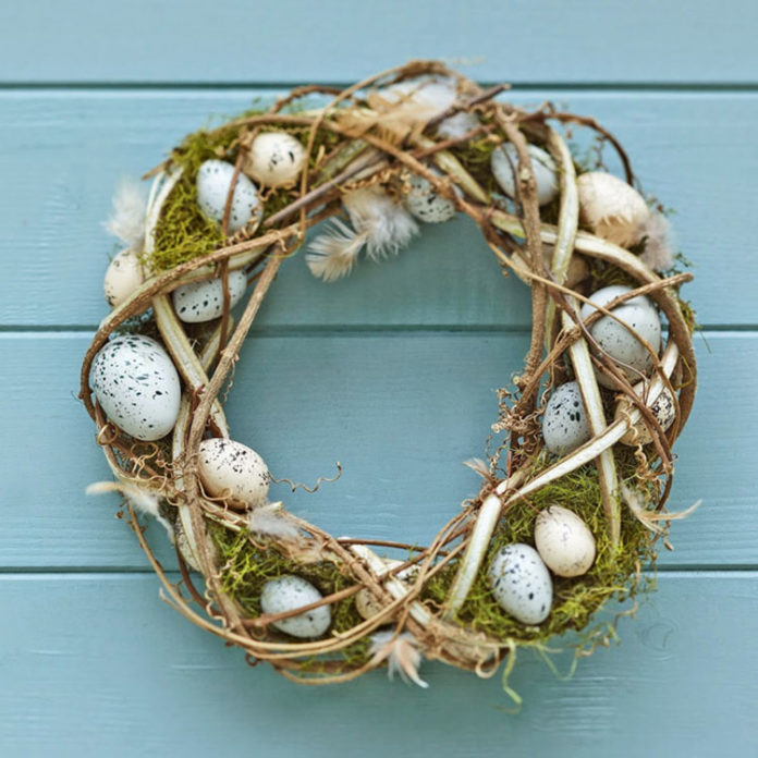 25+ Easter Wreaths To Welcome Spring To Your Door In Style
